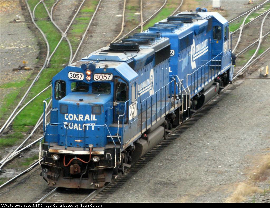 NS EMD GP40-2's 3042 & 3057